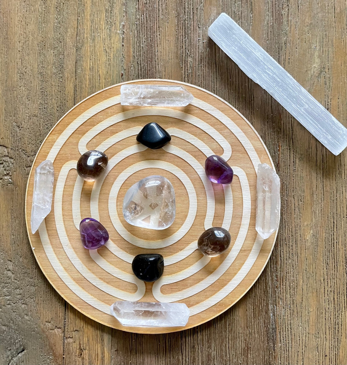 Hecate Crystal Grid Kit – Untethered Crystals
