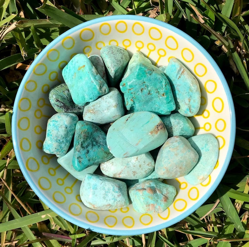 Peruvian Turquoise Tumbled – Untethered Crystals